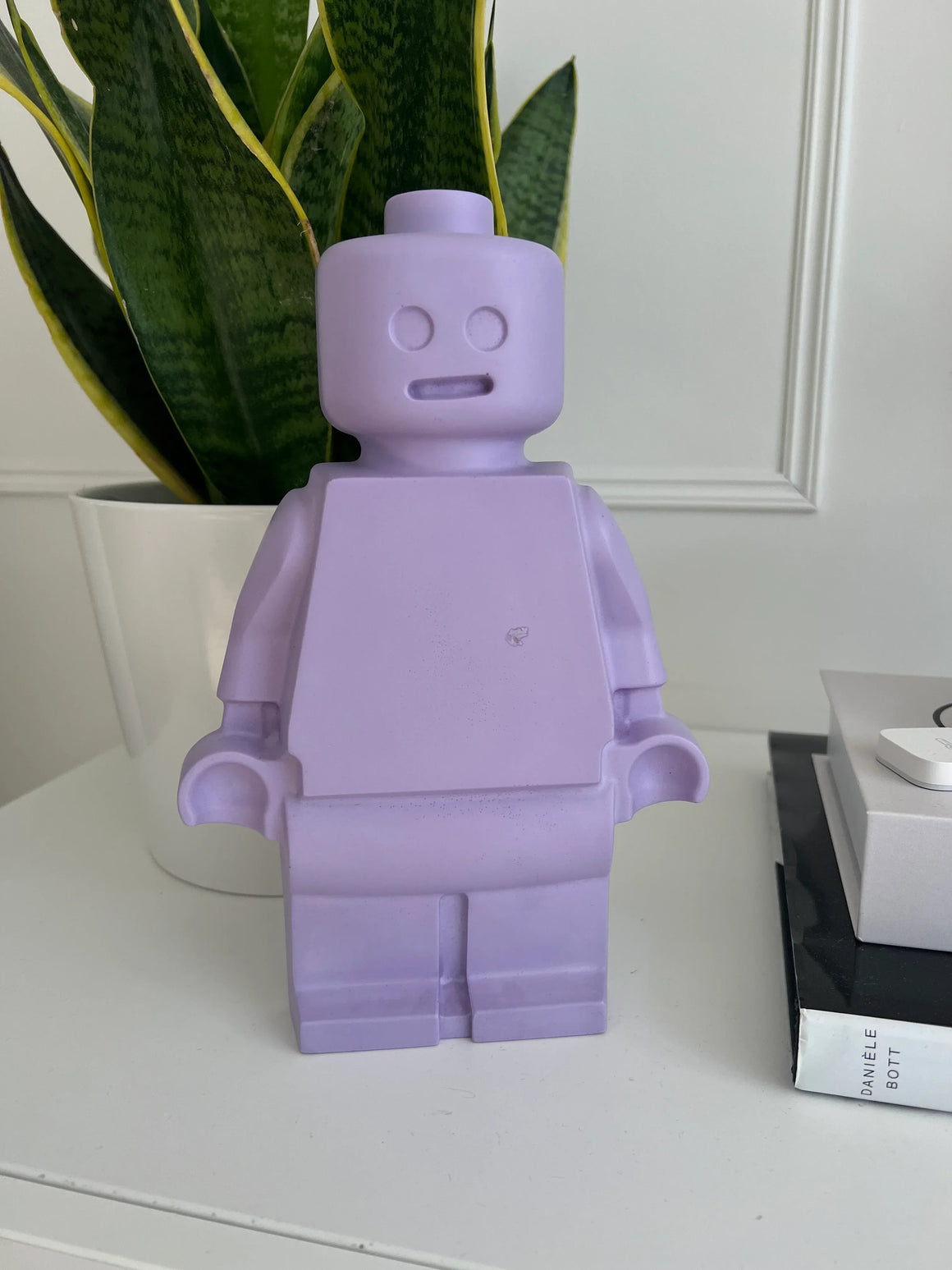 Figures – Razzo Studio
